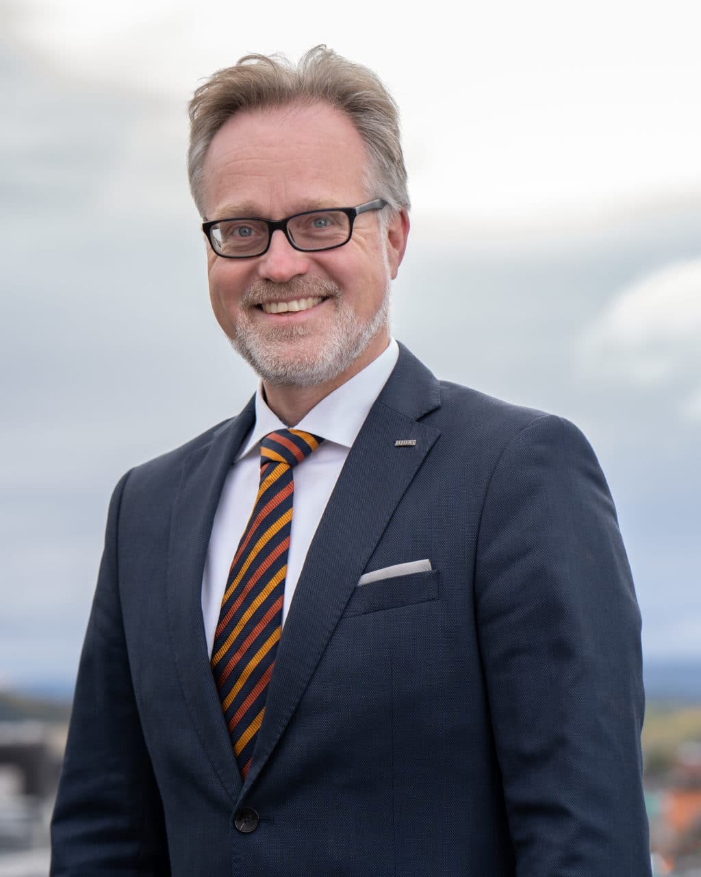 Vindkraft III: Arbeidsavtale, arbeidstid og arbeidsfri - Hjort